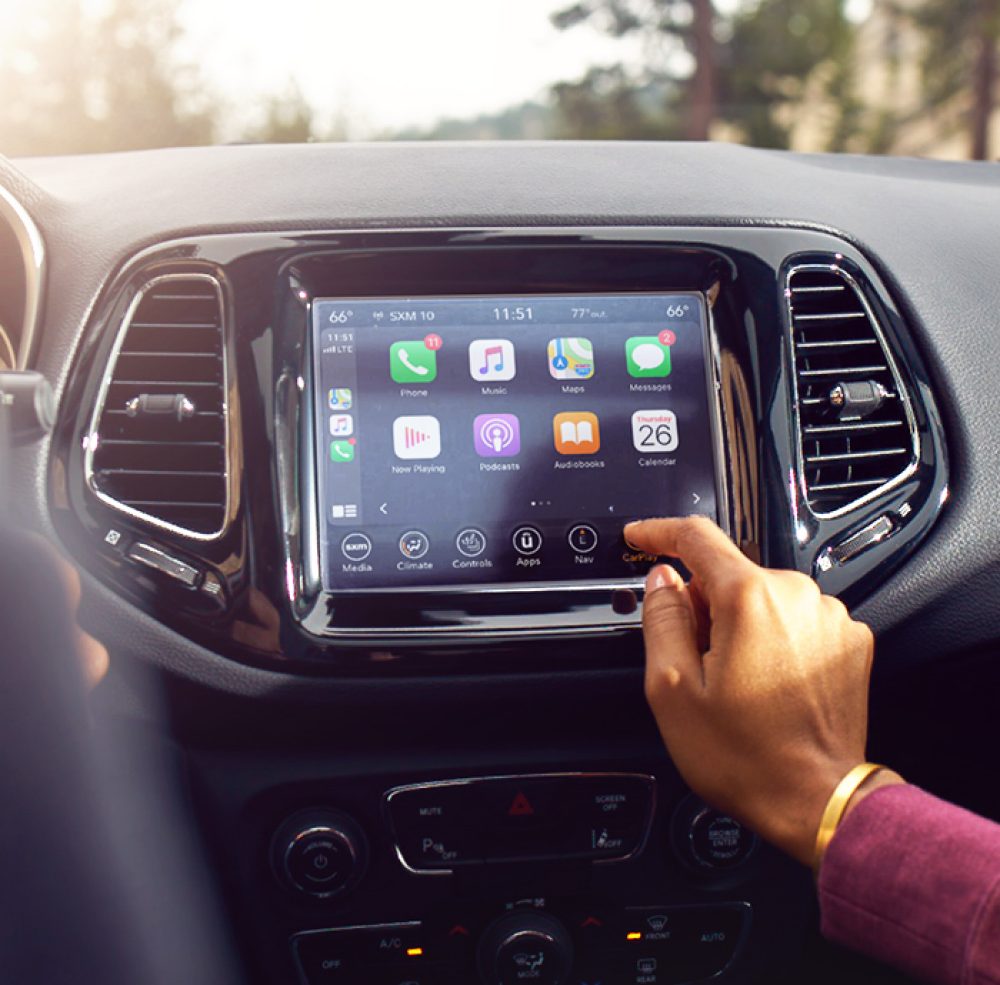 Jeep® Compass Technology - Uconnect & 4G LTE WiFi